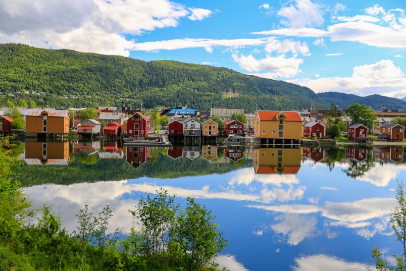 Foliering av bil Mosjøen: Gratis tilbud • Rask respons